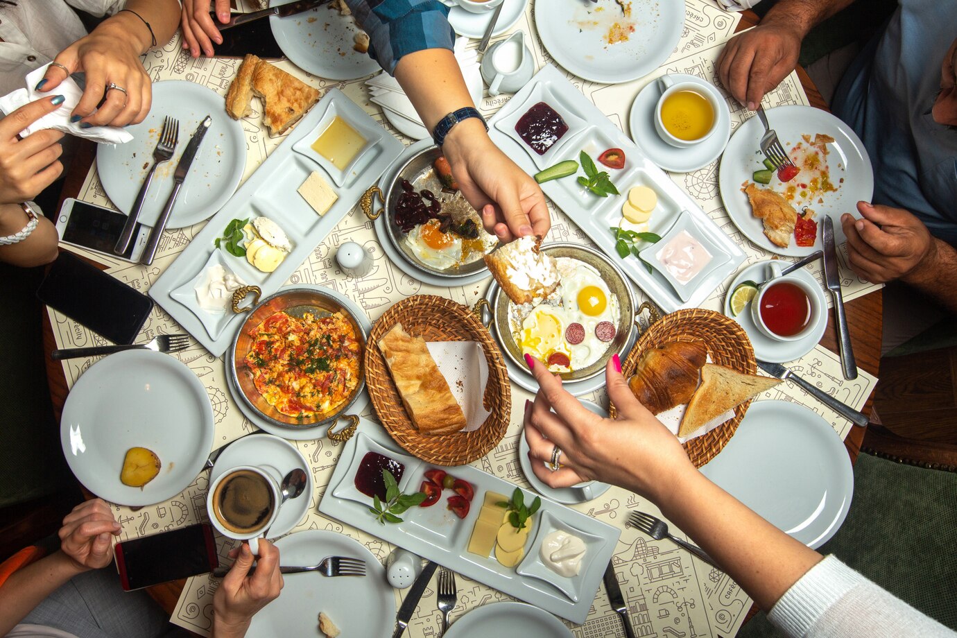 Best Weekend Brunch Hangouts in Toronto - Debu Magazine