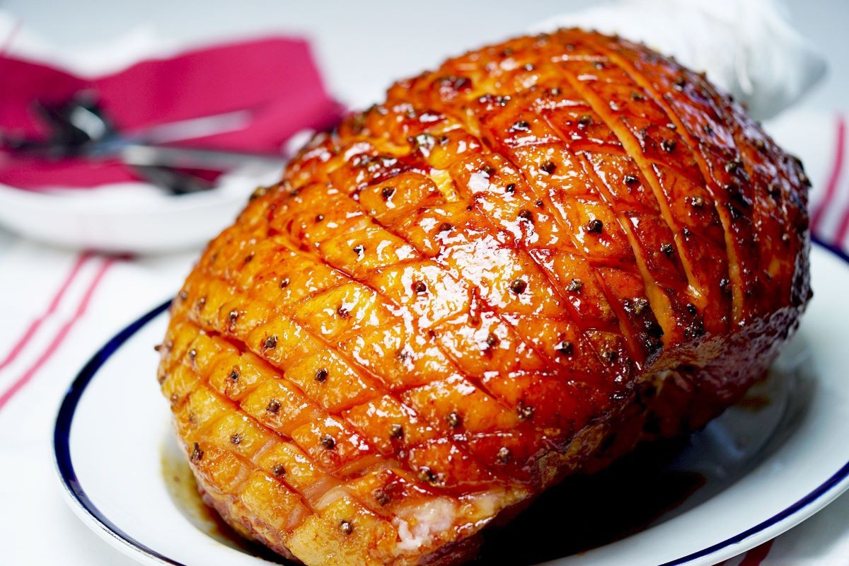 Honey Glazed Allspice Ham - Debu Magazine